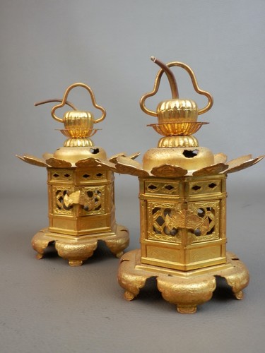 B) JAPANESE H14cm 5.5" METAL BUDDHIST TEMPLE SHRINE LIGHT HANGING ...