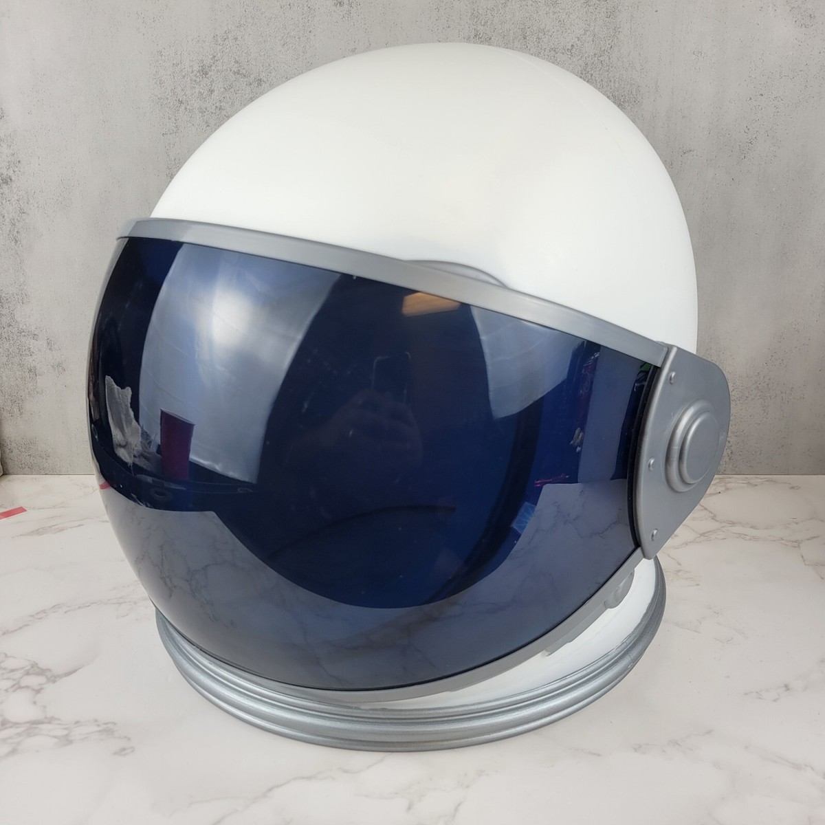 Spirit Halloween Astronaut Helmet Adult W Box