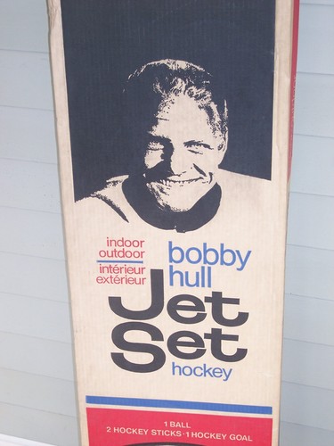 CCM Bobby Hull JET SET Hockey Game 2 Little Chief Sticks New Old Stock ...