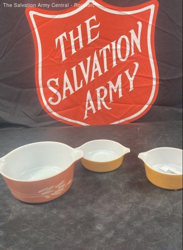 Pyrex Brown Whole Wheat Round Shaped Glossy Finish Casserole Dishes Lot ...