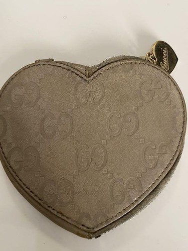 auth gucci heart coin - Gem
