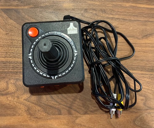ATARI TV Video Game System Plug and Play 10-in-1 Arcade Joy Stick Jakks ...