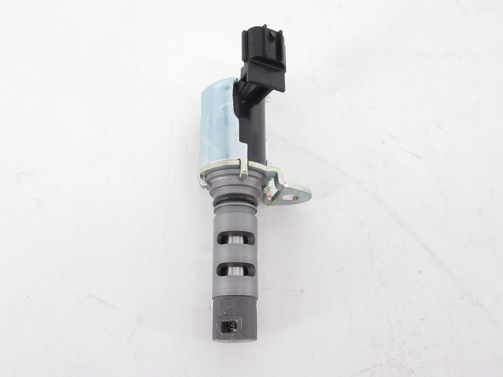 Genuine OEM Toyota 15330-22050 Variable Valve Timing VVT Solenoid ...