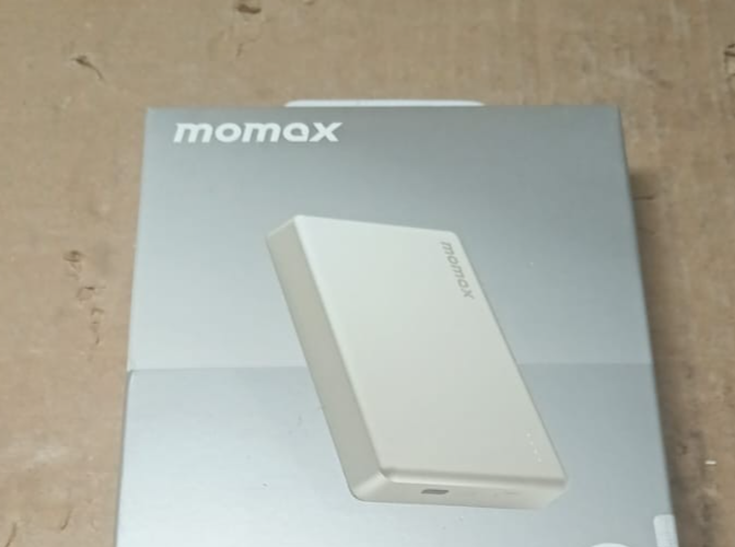 MOMAX 10000mAh Magnetic Wireless Power Bank, 1.8cm Ultra-Thin, 200g ...