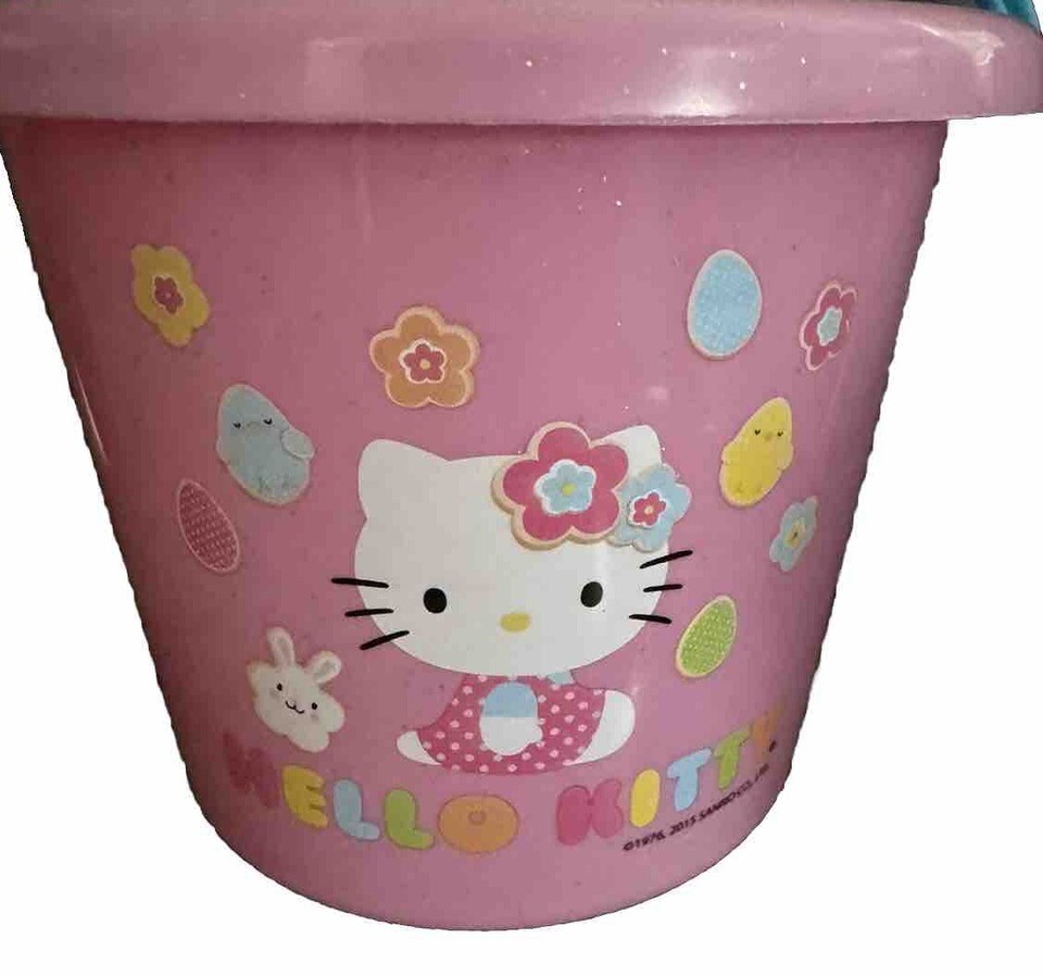 Hello Kitty Pink Plastic Bucket Pail Bundle 6-1/2” Tall + Assorted ...