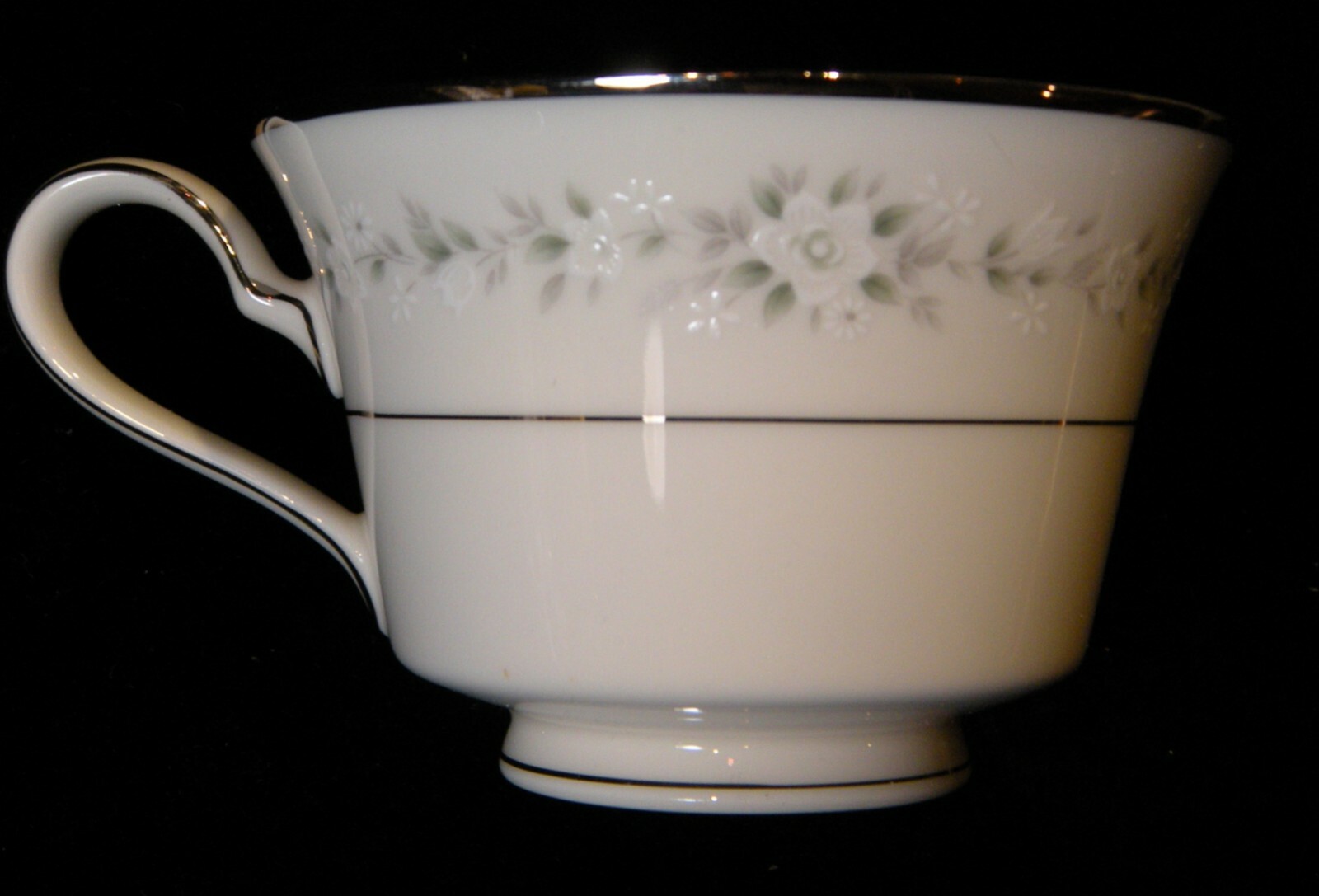 Noritake Ivory China "Heather" Pattern #7548 Dinnerware & Servingware ...