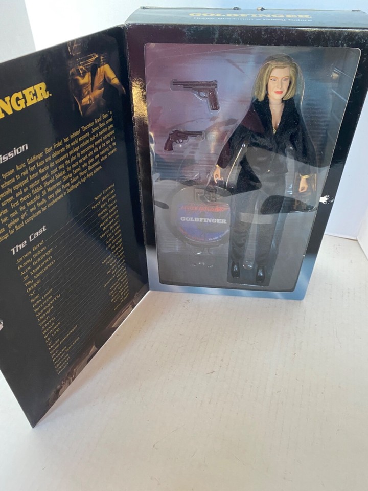 Sideshow Collectible 007 James Bond Honor Blackman as Pussy Galore | eBay