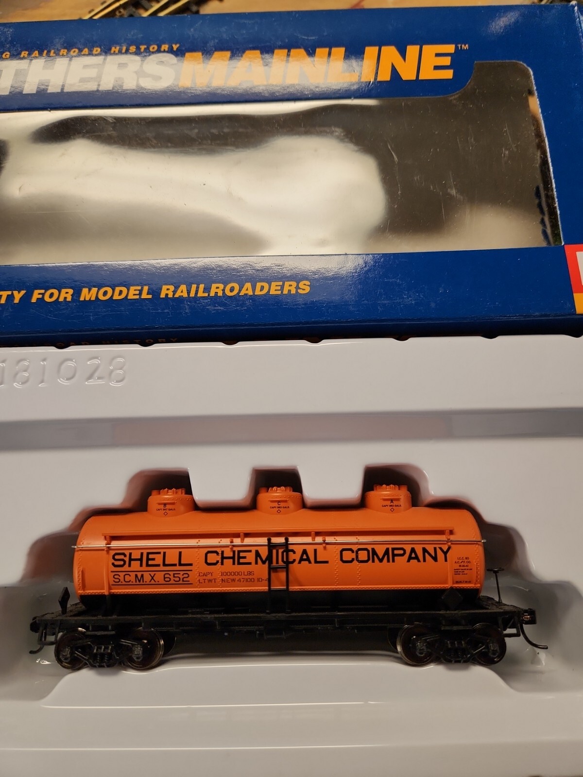 Walthers 910-1108 HO Shell Chemical Co. SCMX 36' 3-Dome Tank Car RTR #652 | eBay