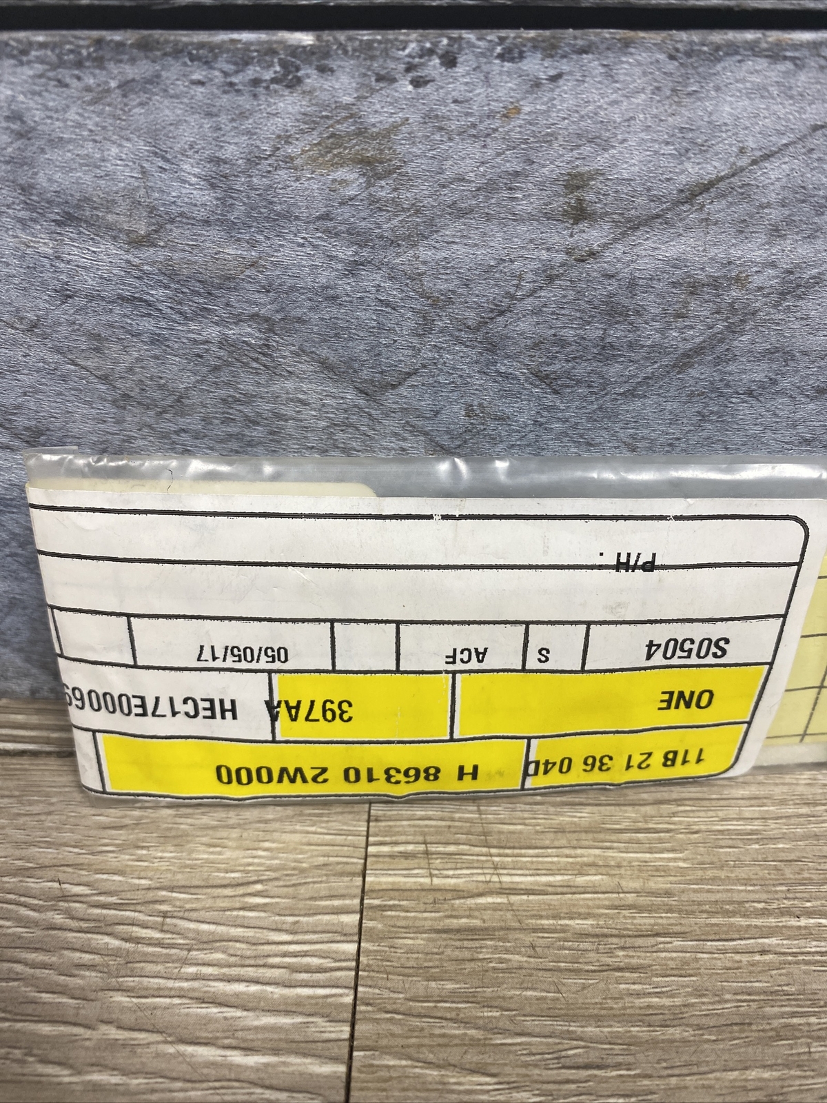 OEM Hyundai Santa FE Sport 2013 - 2018 Rear Hatch Nameplate 86310 2w000 ...