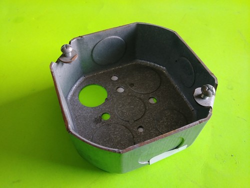 4 x 1.5-In deep 150 Metal Octagon Electrical Box NOS Electrical Boxes ...