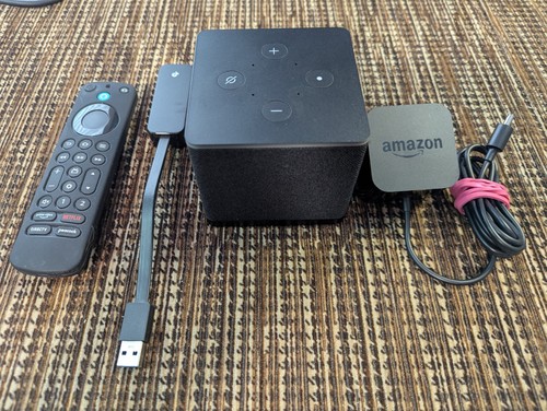 Amazon Fire TV Cube 3rd Gen HDMI WiFi 6E 4K Ultra HD + Pro Backlit ...