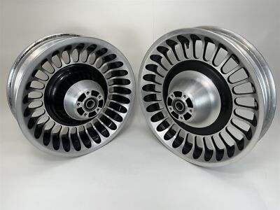 Harley-Davidson 2010 Road King Knuckle Wheels Front 16x5 Rear 17x3 | eBay