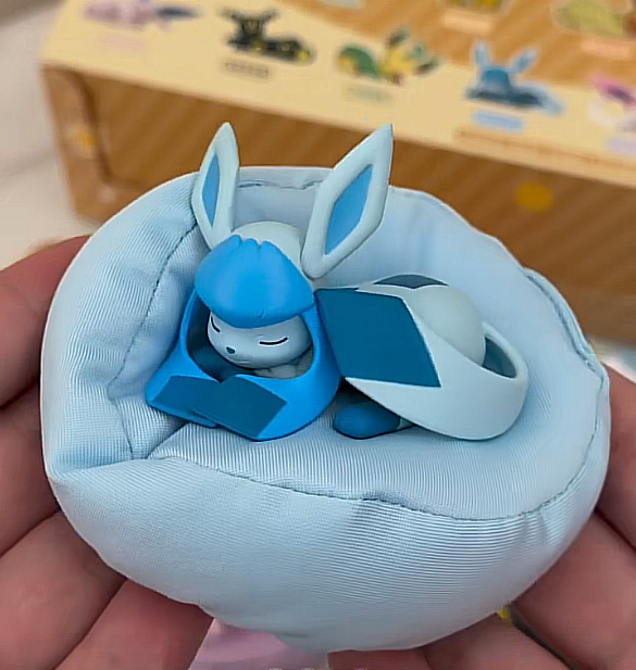 Pokemon Figure - Eevee Sleeping Blind Box Fantasy Cute Anime ...