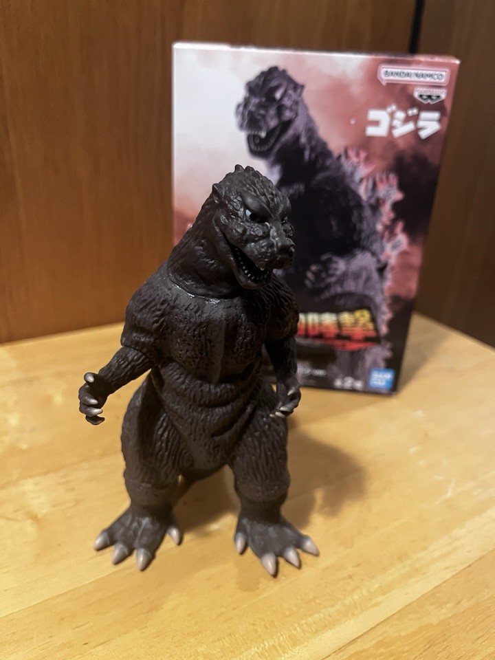 Bandai Godzilla 1954 Monsters Roar Attack Figure | eBay UK
