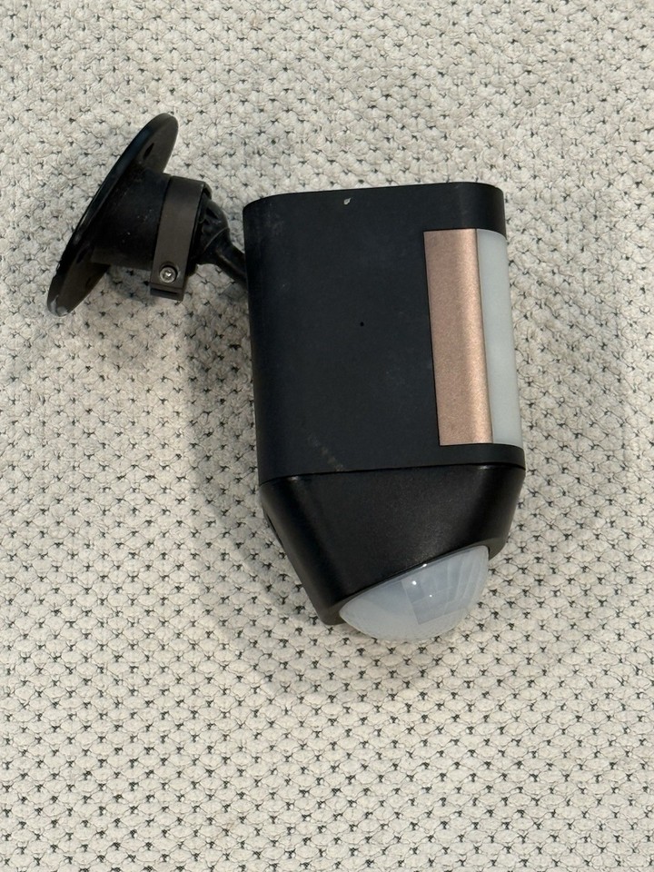 Ring Spotlight Cam 5AT3S8 Outdoor HD Security Camera Two Way Talk - NO ...