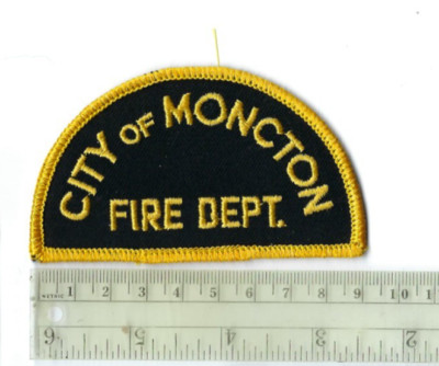 Moncton NB New Brunswick CANADA Fire Dept. *GOLD BORDER OFFICERS* patch ...