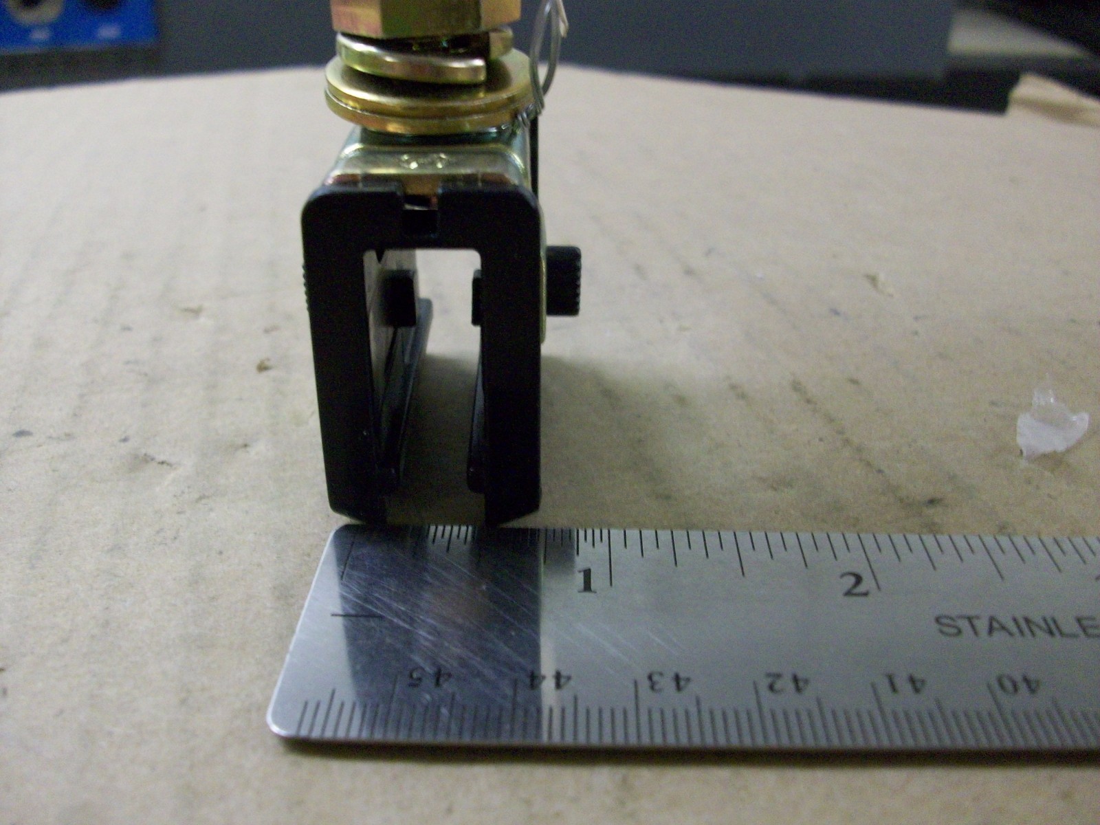 SEIBU DH5516 600V TRACK HOLDER | eBay