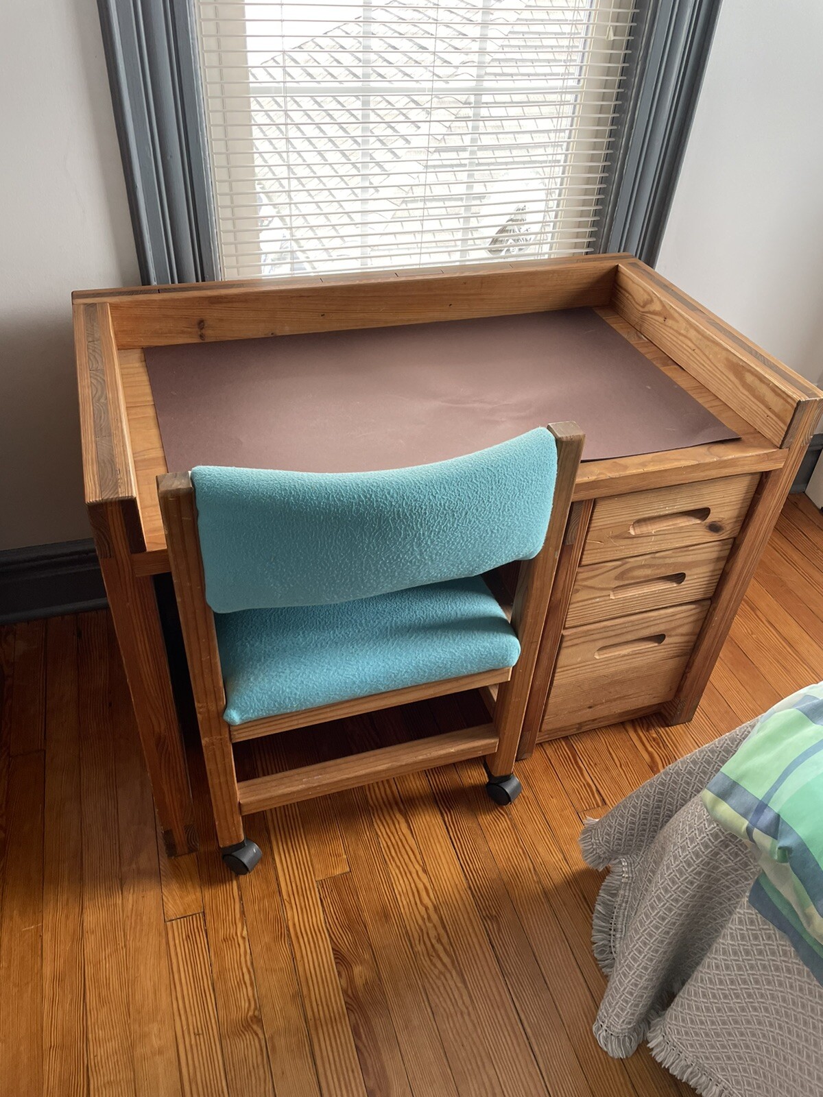 This End Up Furniture - Classic Desk And Classic Side Chair Pre-owned ...