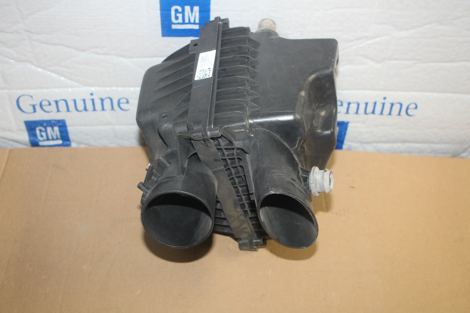 2018 - 2020 Chevrolet Equinox Air Intake/Cleaner 84640369 OEM | eBay