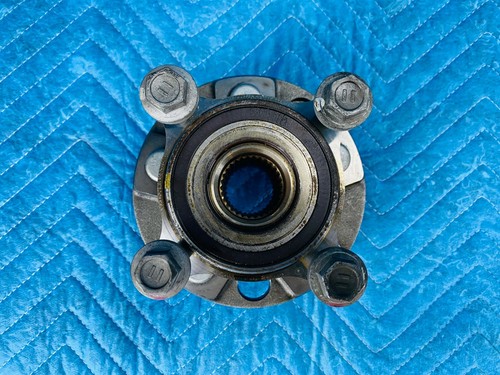 Genuine Lexus LS460 Rear Hub & Bearing 42410-50042 RH or LH Side OEM | eBay