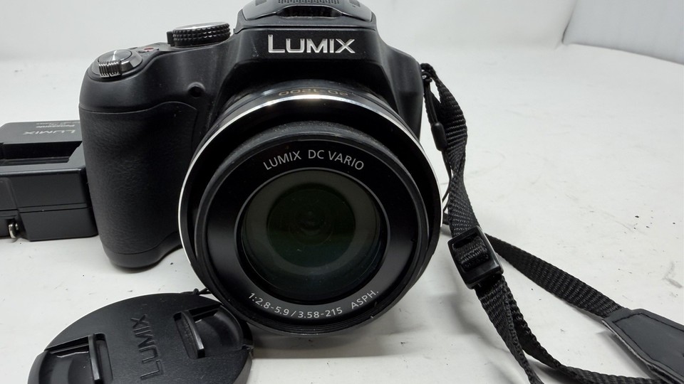 Panasonic Lumix DMC-FZ70 16.1MP Digital Camera 60x Zoom w/Batt/Charger ...