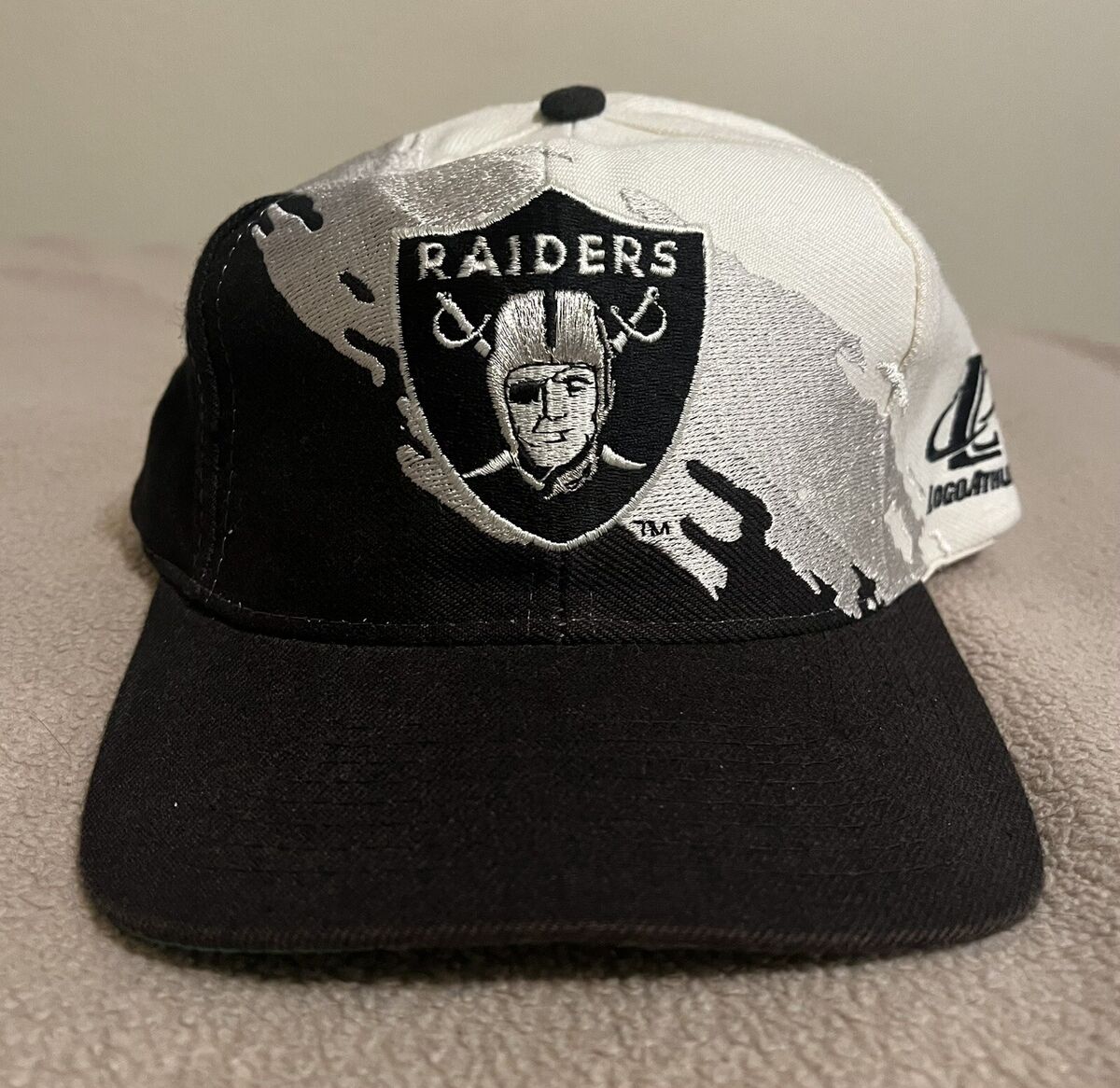 Vintage 90”s LA Raiders Paint Splash Logo Athletic NFL Pro Vintage 90”s LA Raiders Paint Splash Logo Athletic NFL Pro