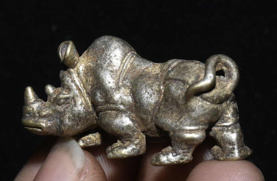 3.5CM Collection Tibetan Silver Rhinoceros Cattle Ox Bull Amulet ...