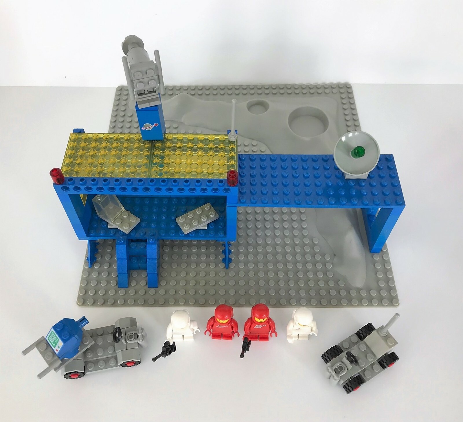 LEGO+Space%3A+Command+Centre+%28926%29 for sale online | eBay