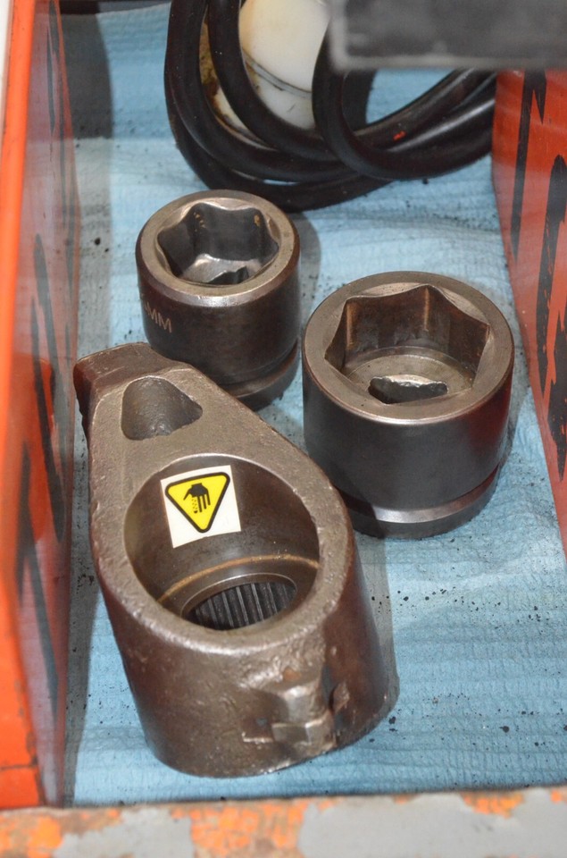 3 Sweeney Enerpac Hydratight Hydraulic X1E Pumps & 1- RSL4H & 2- RSL4H ...