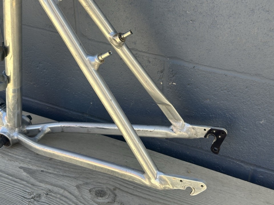 VINTAGE CANNONDALE DELTA V 1000 MOUNTAIN BIKE FRAME WITH HEAD SHOK FORK ...