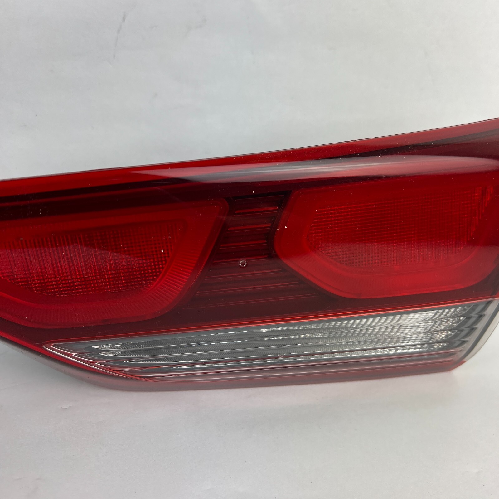 OEM 2017 2018 Hyundai Elantra Rear Right Halogen Tail Light Lamp 92404 ...