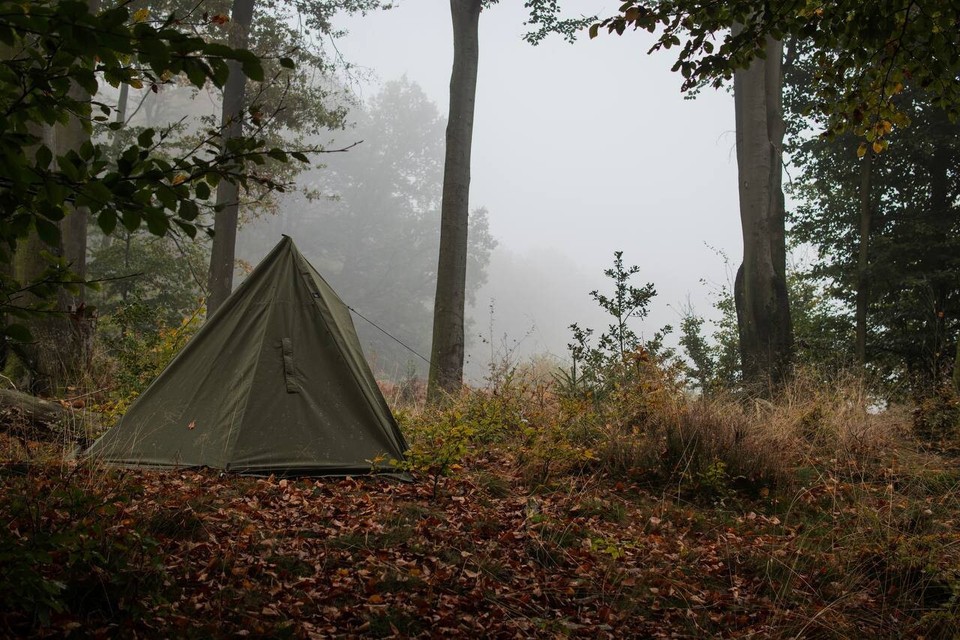 Lavvu Zelt-Set 2 teilig Canvas Olivgrün für 1 Person Bushcraft Camping ...