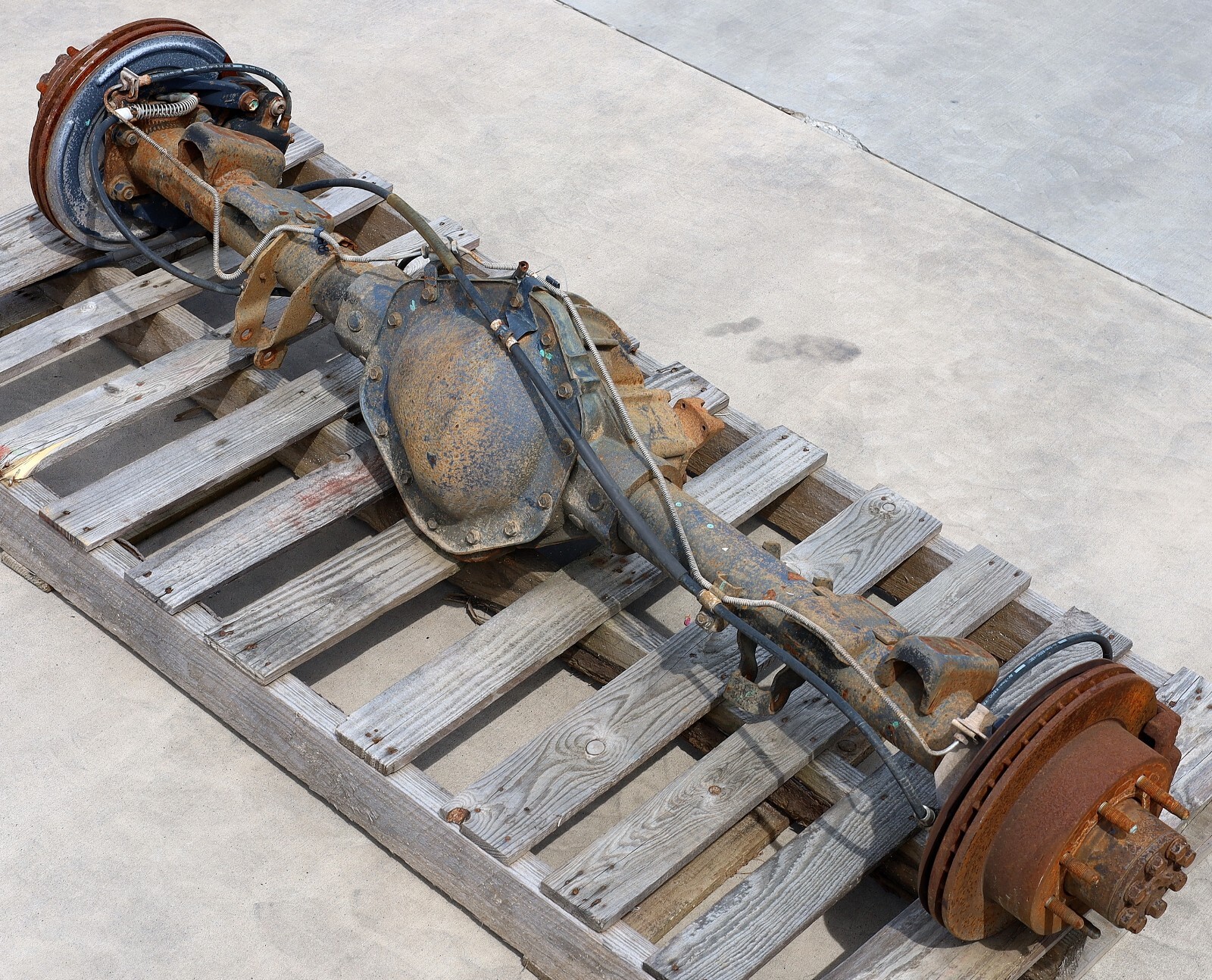 2003-2011 GM Dodge RAM HD AAM 10.5 Complete 8 Lug Rear End Axle ...