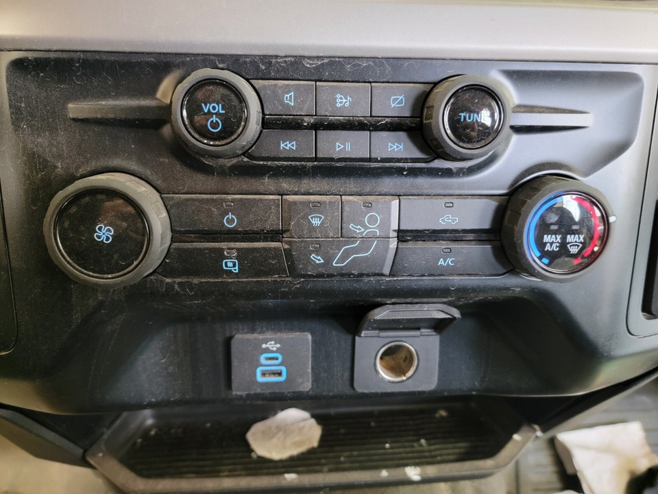 2023-2024 Ford F250 OEM A/C Heater Climate Control Unit w/ Radio ...
