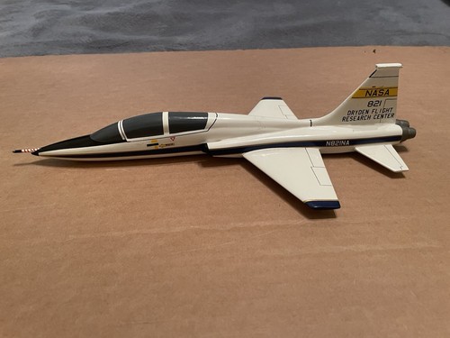 T-38 Talon Desk Model NASA N821NA Dryden Flight Research Center Edwards ...