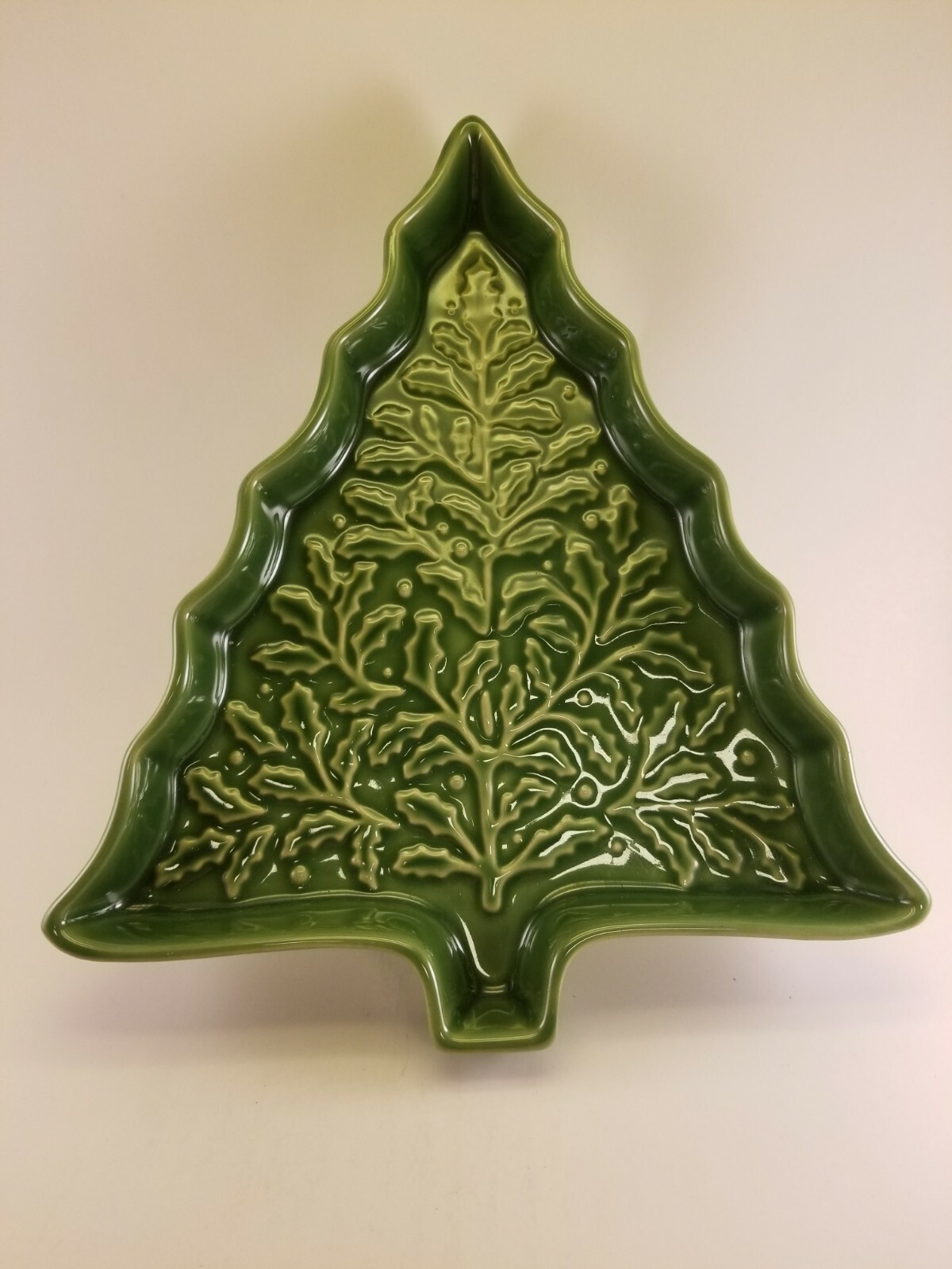 Hallmark Holiday Green Raised Holly Leaf Tree Shaped Snack Cookie Dish ...