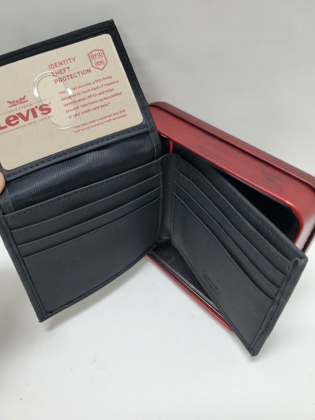Levi's 31lp220033 Elgin Leather RFID Passcase Black for sale online | eBay