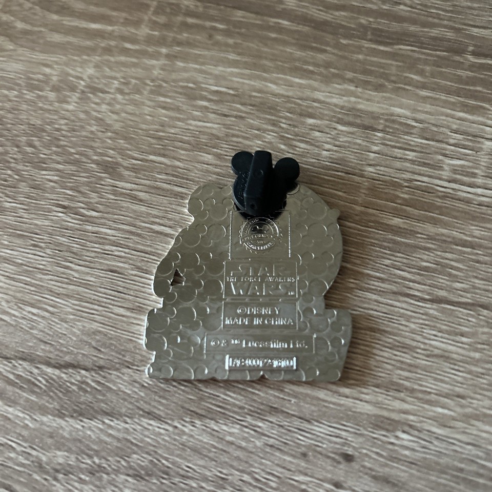 Star Wars: The Force Awakens - Rey - Rebel Alliance Disney Pin 111121 ...