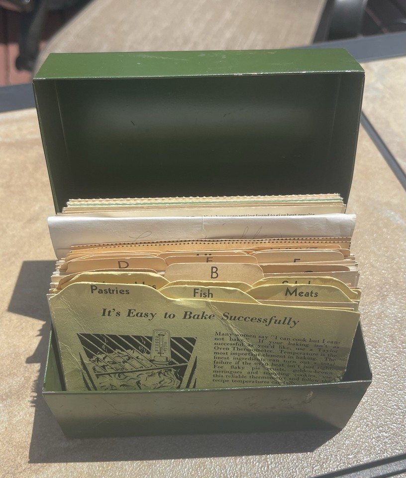 Vintage Metal Recipe Green Ohio Box Handwritten, Typed & Promotional ...