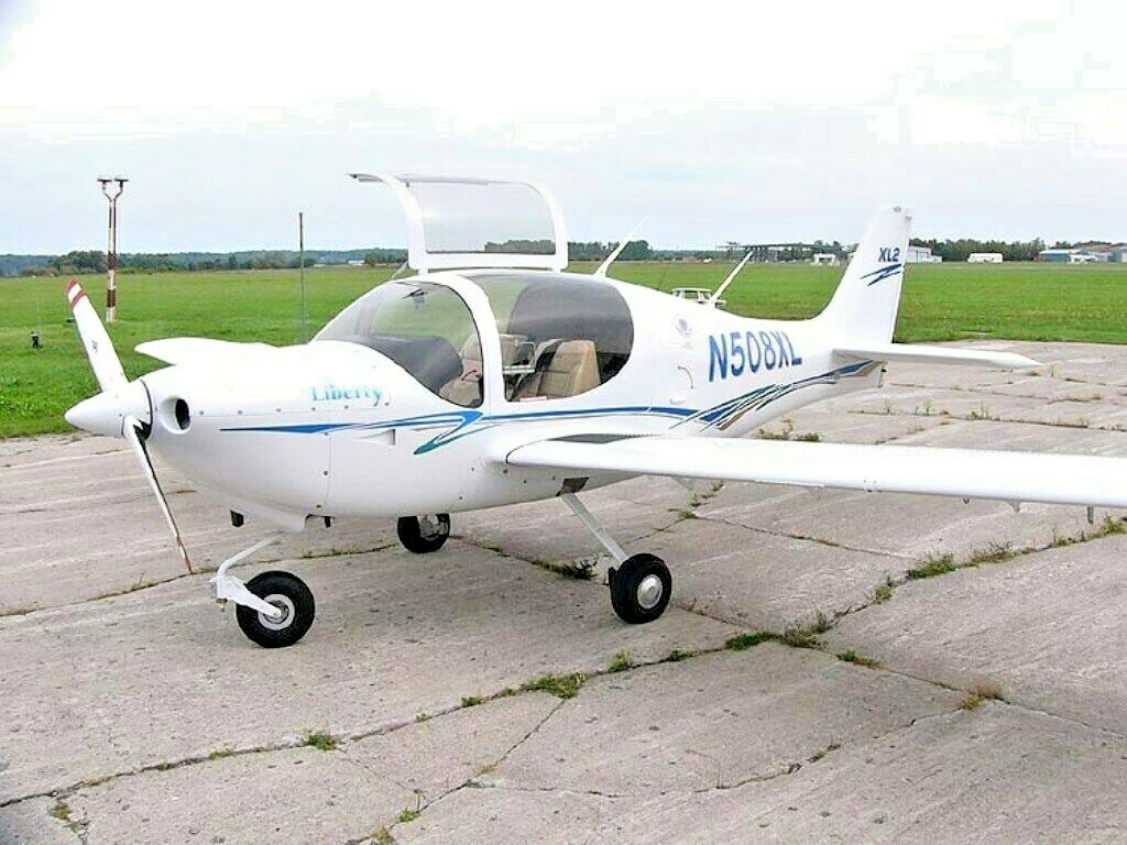 XL2 Liberty Aerospace Airplane Desktop Kiln Dried Wood Model Small Free ...