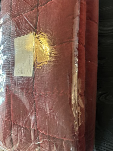 Pottery Barn Velvet Handcrafted Box Stitch Full Queen Quilt Ruby Red ...