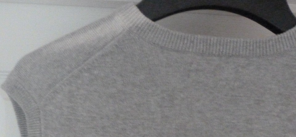 M&S - GREY TANK TOP JUMPER - 100% COTTON - SIZE L - (SLIGHT FADING ON ...