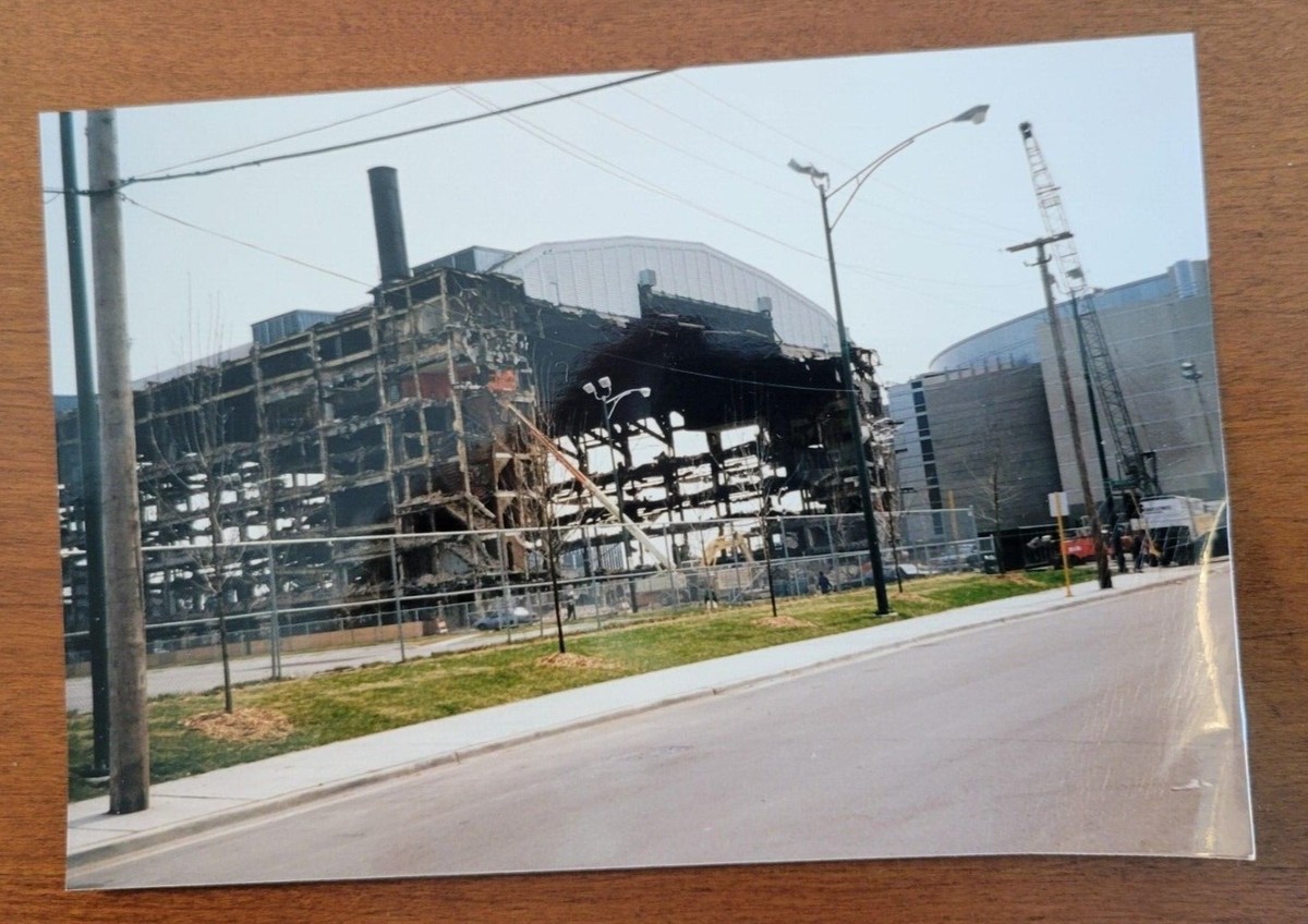 Chicago Stadium Demolition Tokyo To Demolish The Historic Jingu