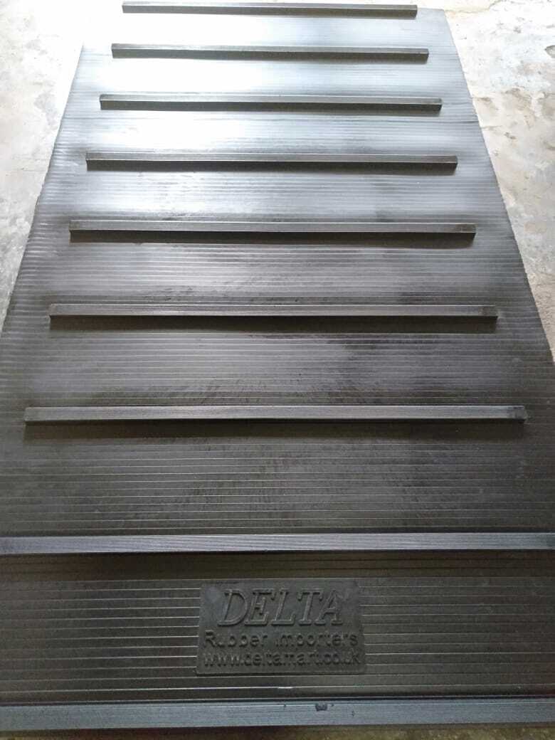 Rubber Horse Box Trailer Ramp Mat 7foot long and 4foot wide Free ...