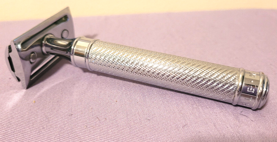 Muhle Traditional R89 Grande Large Closed Comb Chrome Safety Razor ...