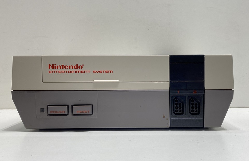Nintendo NES Console (NES-001) Grey with Accessories | eBay