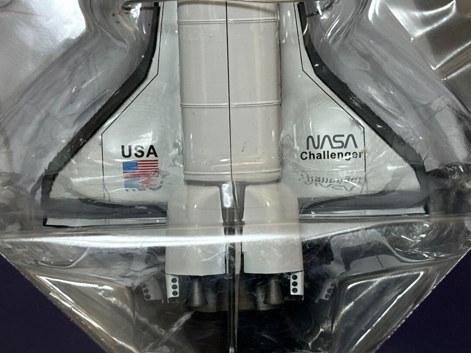 Hobby Master HL1407 1:200 Space Shuttle Orbiter "Challenger" Diecast ...