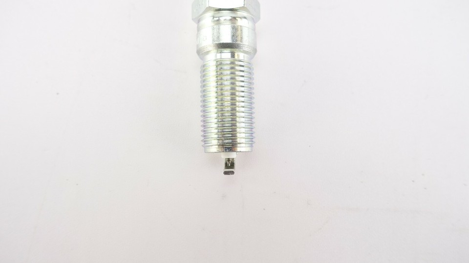 Set of 6 OEM Motorcraft SP594 Ford CYFS12YRT3 Spark Plugs Replaces ...