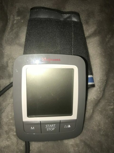 Walgreens Deluxe Arm Blood Pressure Monitor 10 Features Wgnbpa-740 for ...