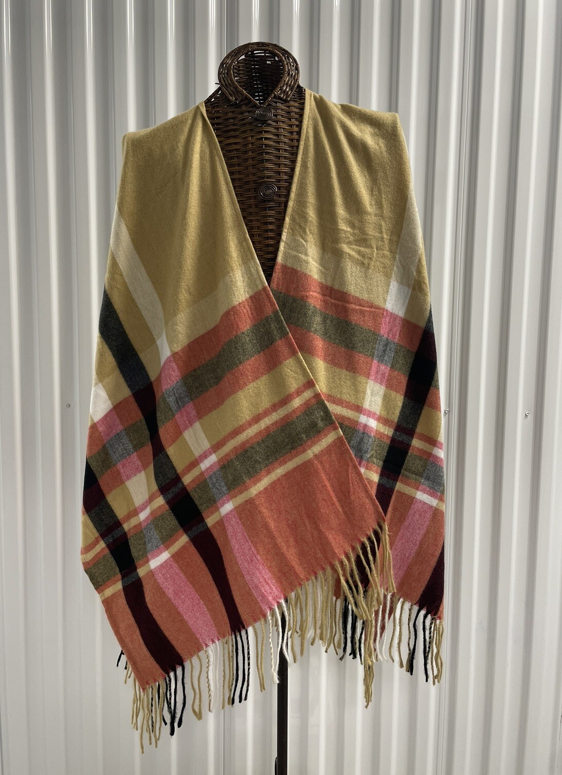 Soft & Warm Woolrich Pink & Tan Plaid Fringed Scarf Blanket Shawl Wrap ...